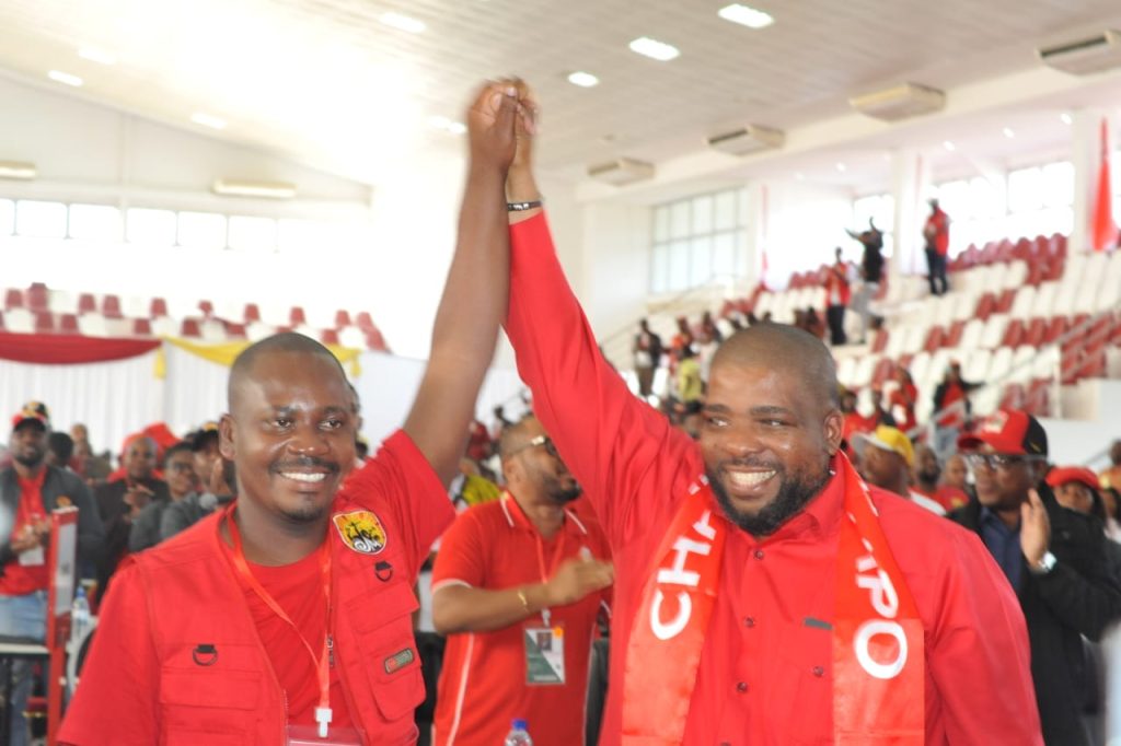 Constantino André eleito novo Secretário-Geral da OJM com 91% dos votos ...